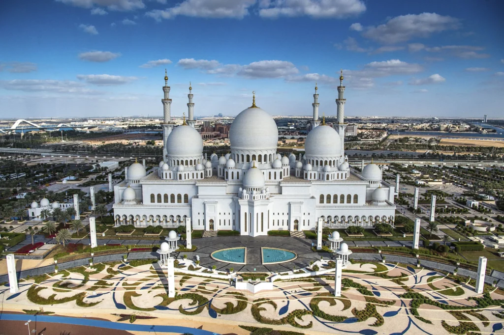 Sheikh Zayed Grand Mosque (UAE) - A Symbol of Elegance